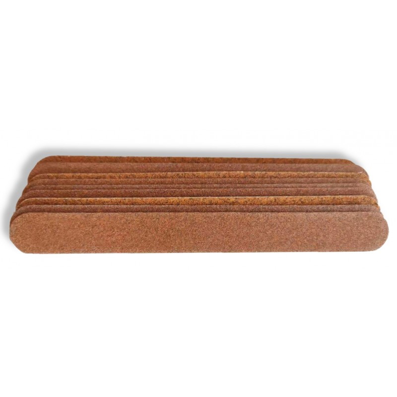 Limas de grano fino, color marrón.